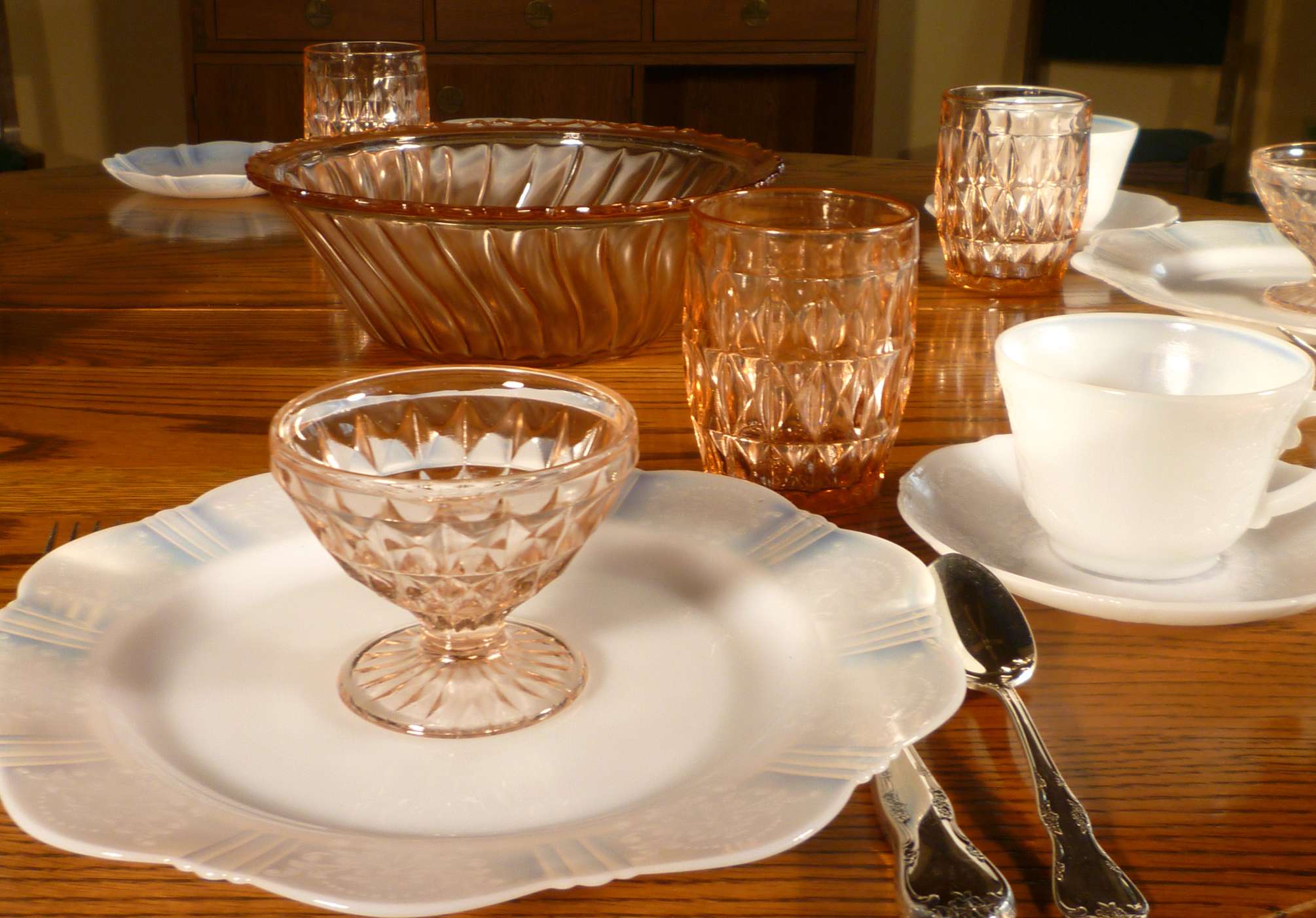 Pick Your Favorite American Sweetheart Tablescape Thursday