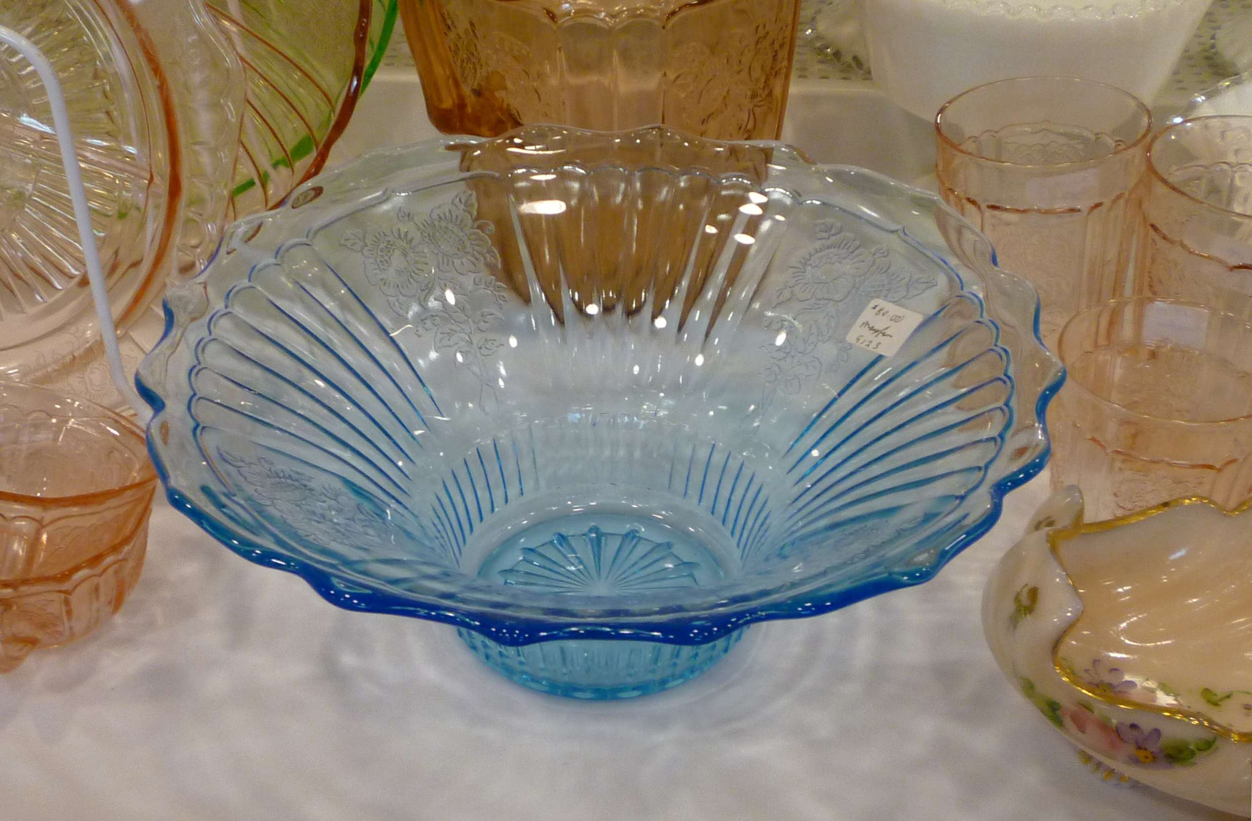 Antiquing Fun – Take Time to Ooh and Aah!