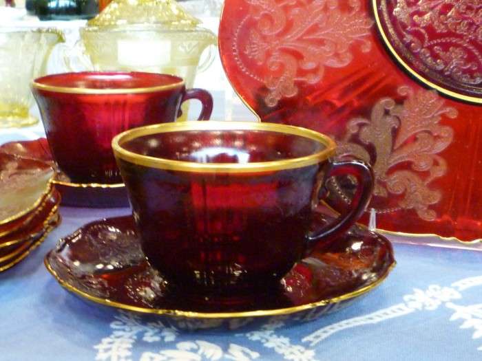 Beautiful Glass from the Depression Era – Glass Show Memories