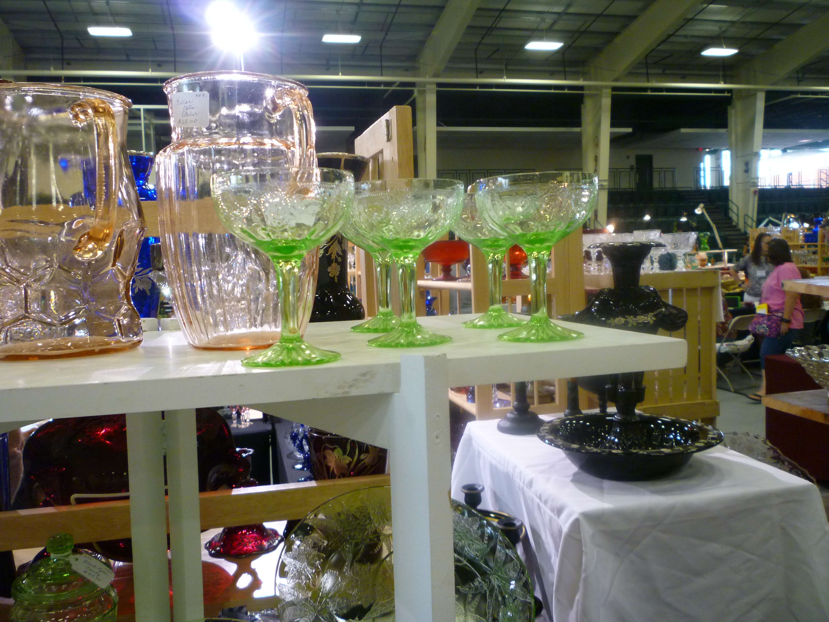 5 Tips to Enjoy a Depression Glass Show – Tips #4 and #5