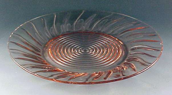 Spirals and Swirls – Plates and Cups in Jeannette Swirl