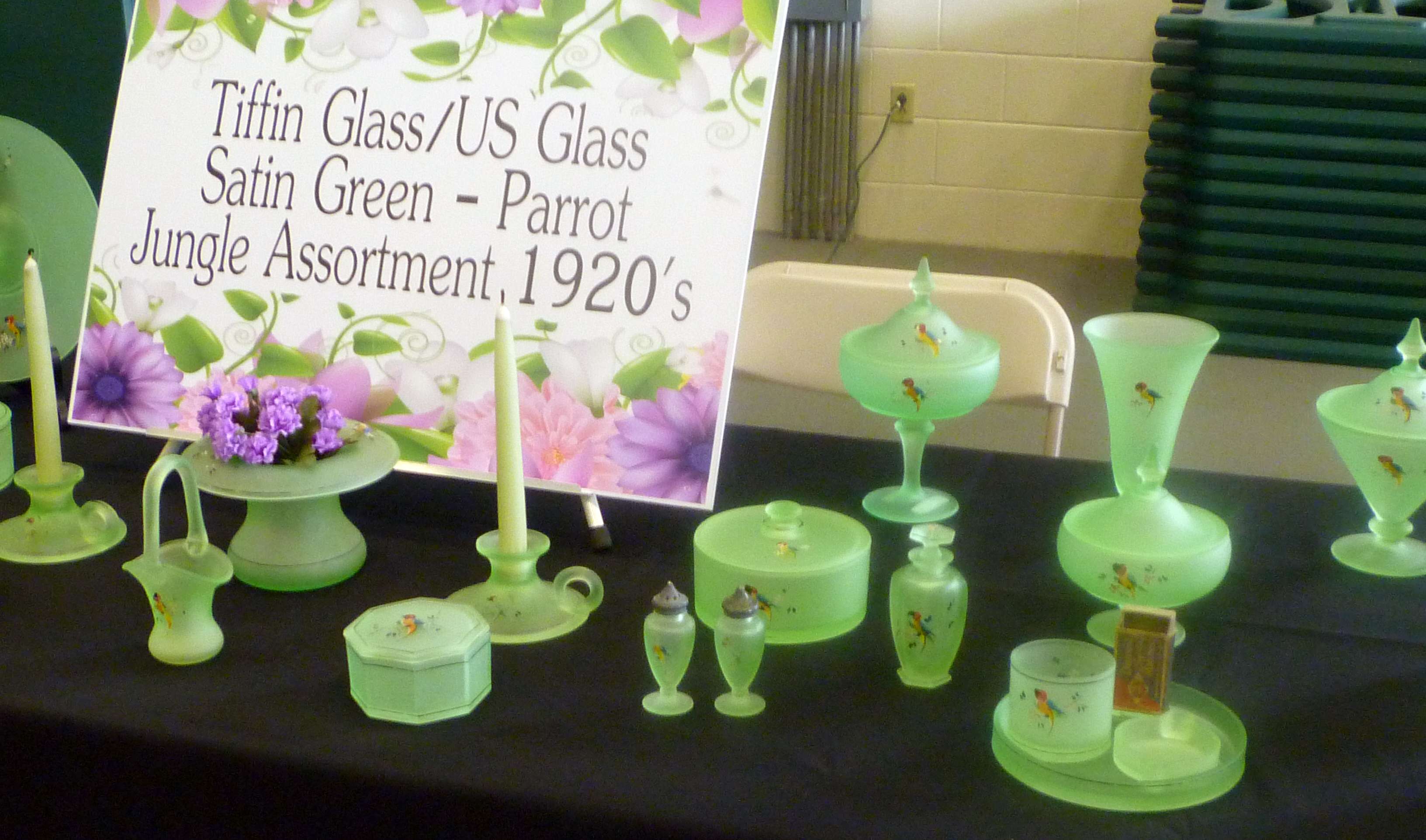 Parrots Galore! Tiffin Jungle at the National Depression Glass Show