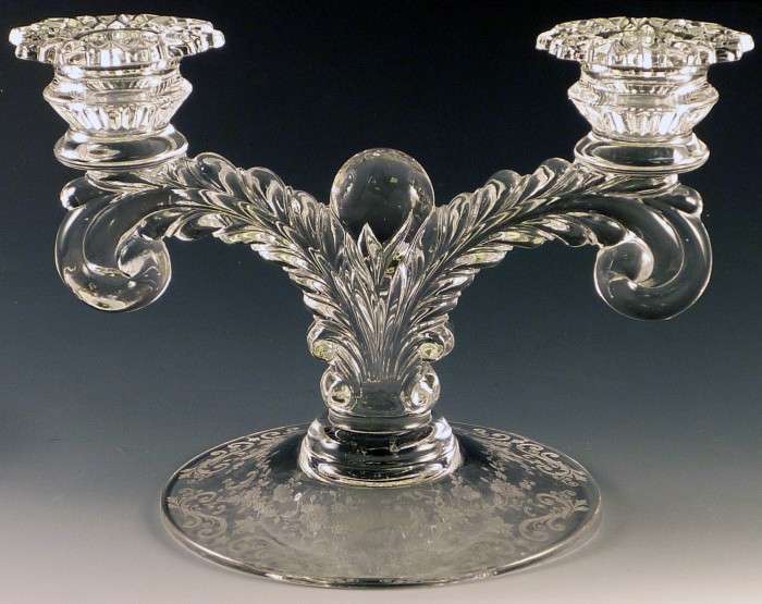 How to Select Vintage Glass for the Perfect Gift